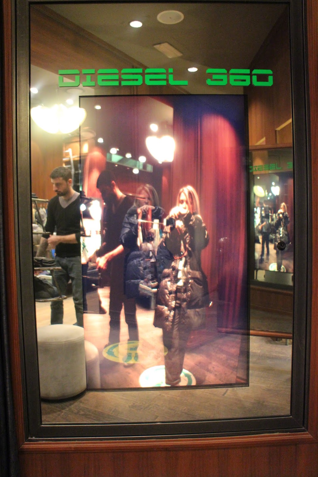 The World C: Diesel Shopping Experience - The store