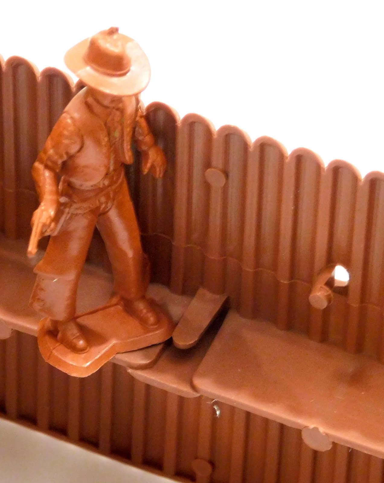 Toys and Stuff: MPC Fort Frontier