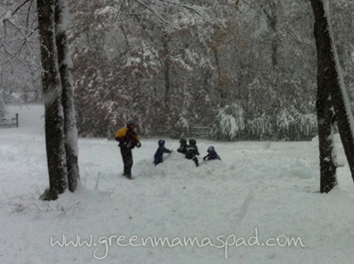October 2011 Snowstorm Hits Connecticut | Marianna | Connecticut Mom Blog