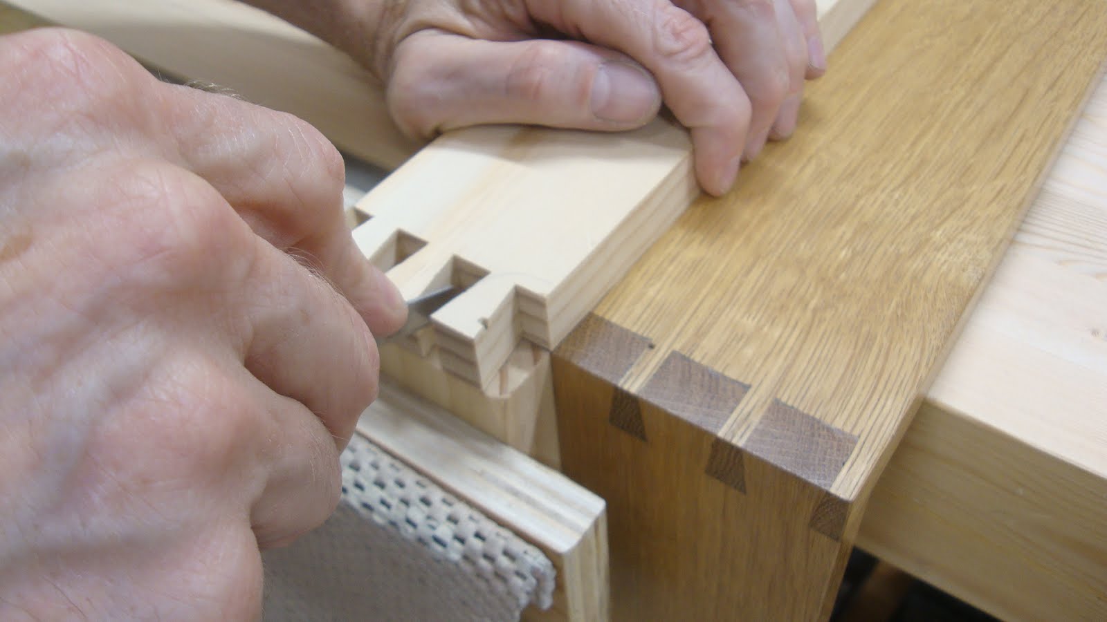 Woodworking in a Tiny Shop: Dovetail Alignment Jig