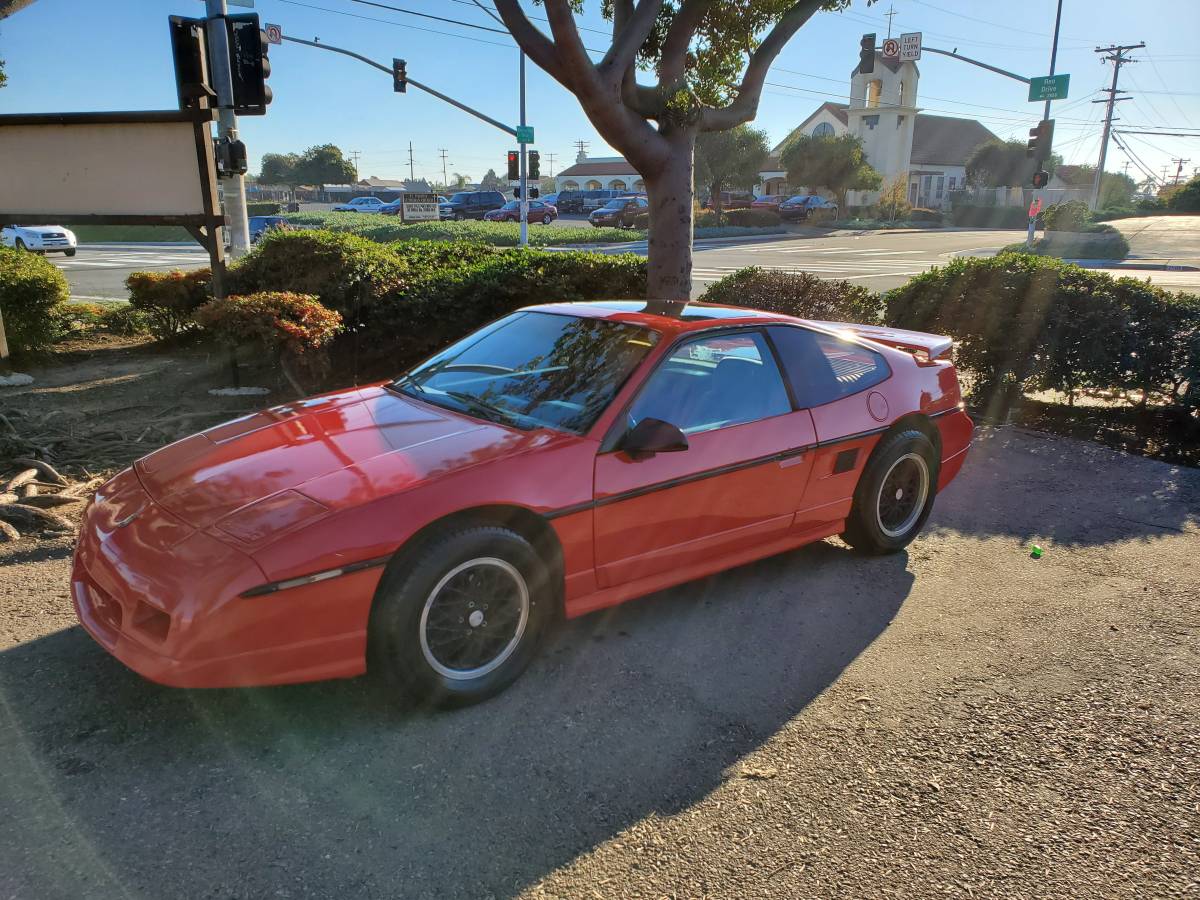 Mid Engine Mayhem: 1988 Pontiac Fiero GT - DailyTurismo
