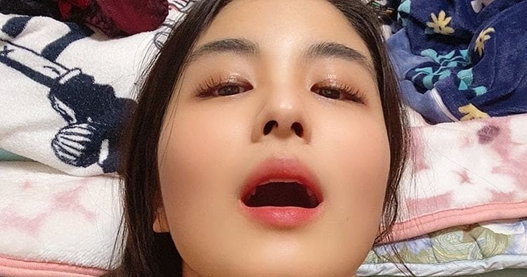 Cerita Bokep ML di Ajak Dokter Yani - GilaSeks