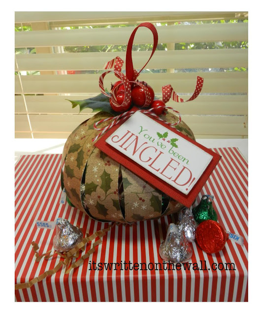 It's Written on the Wall: Christmas You've Been Jingled + Cute Way to ... It's Written on the Wall: Christmas You've Been Jingled + Cute Way to ...