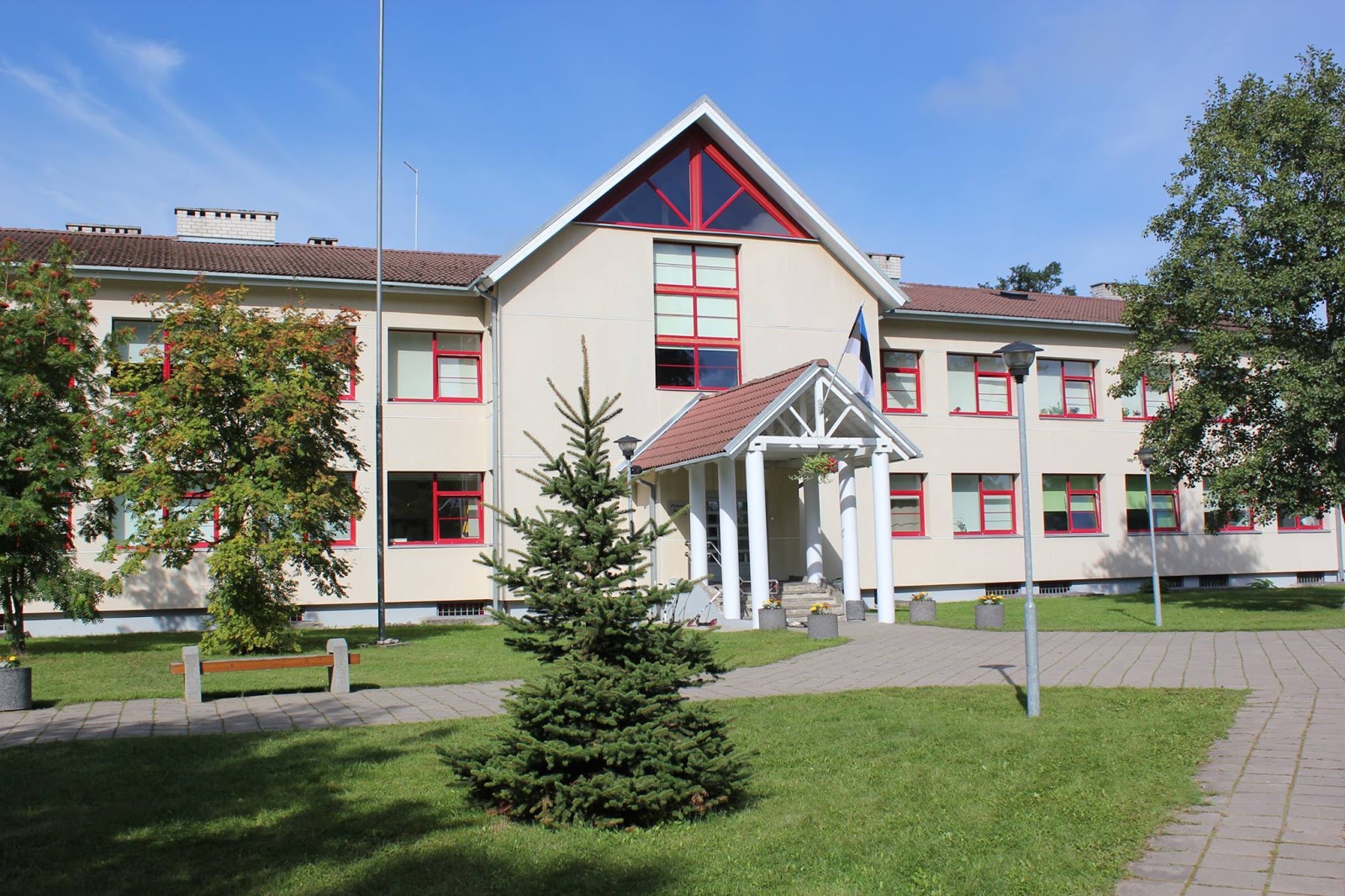 Huvitööalast infot... Kolga koolist ja koolile...: Koolimajade ...