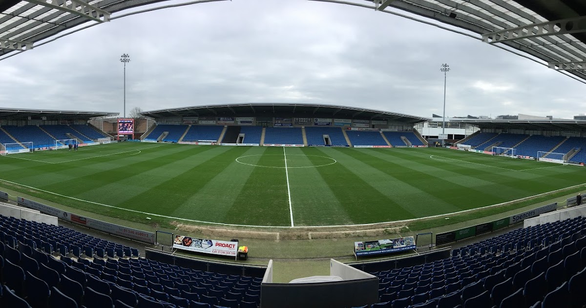 UNA JOTICA ENTRE PINTAS: The Proact Stadium, Chesterfield, Inglaterra