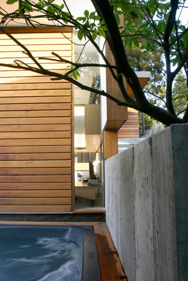 Desain Exterior Taman Rumah Denagn Dinding Kayu | Desain Rumah | Griya ...