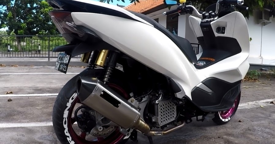 Rubah Warna Velg Serta Tambah Stiker Ban, Modif Simple New PCX Tampil ...