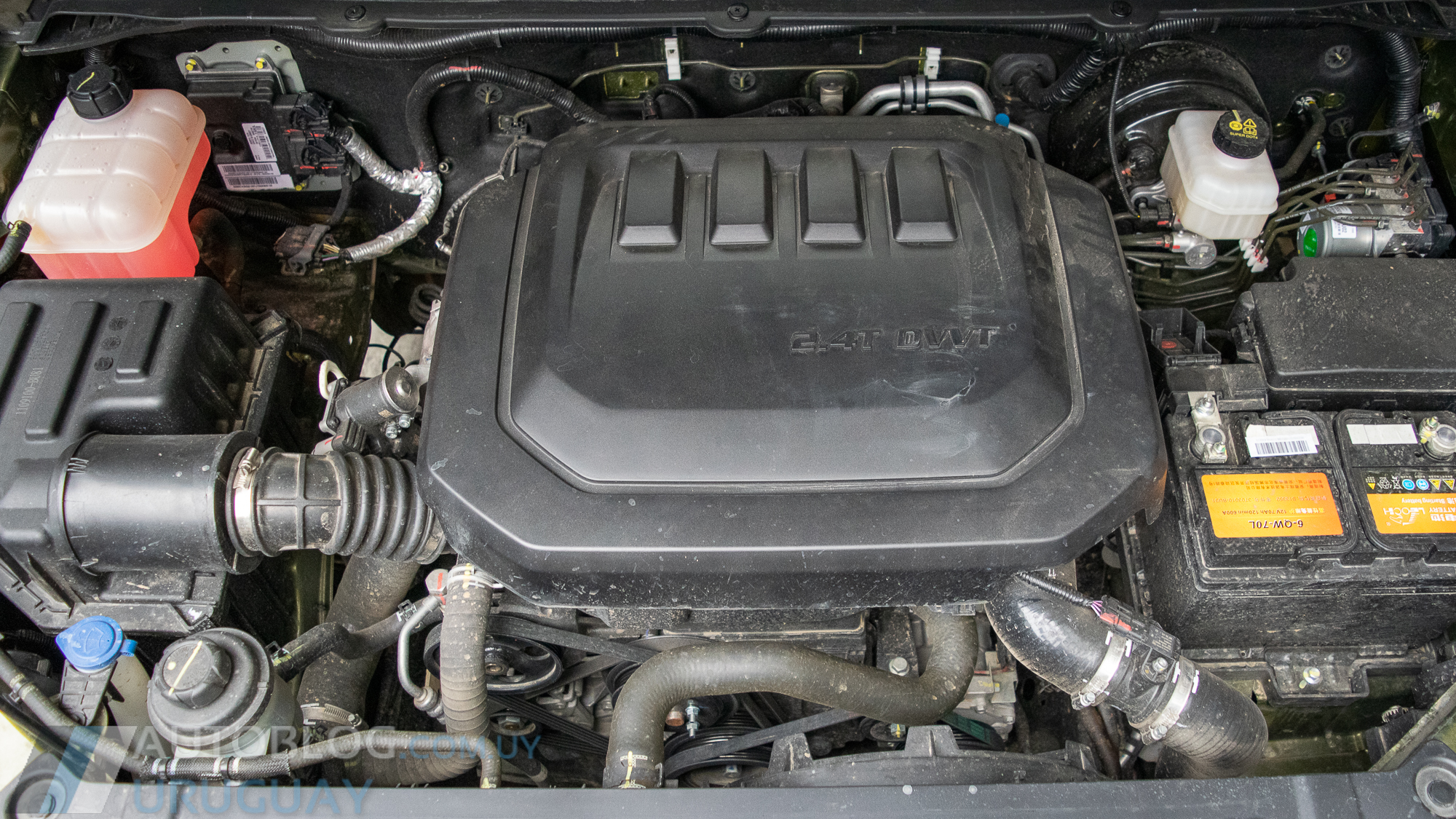 Prueba doble: Peugeot Landtrek 2.4 Turbo Active 4x2 BVM6 y 1.9 Turbo ...