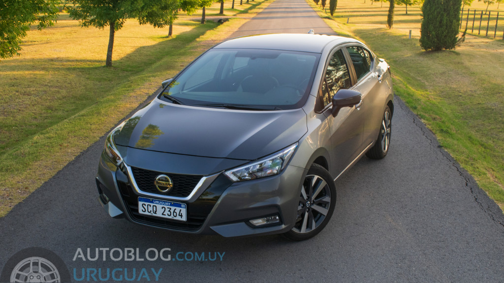 Prueba doble: Nissan Versa Advance 1.6 M/T y Exclusive 1.6 CVT ...