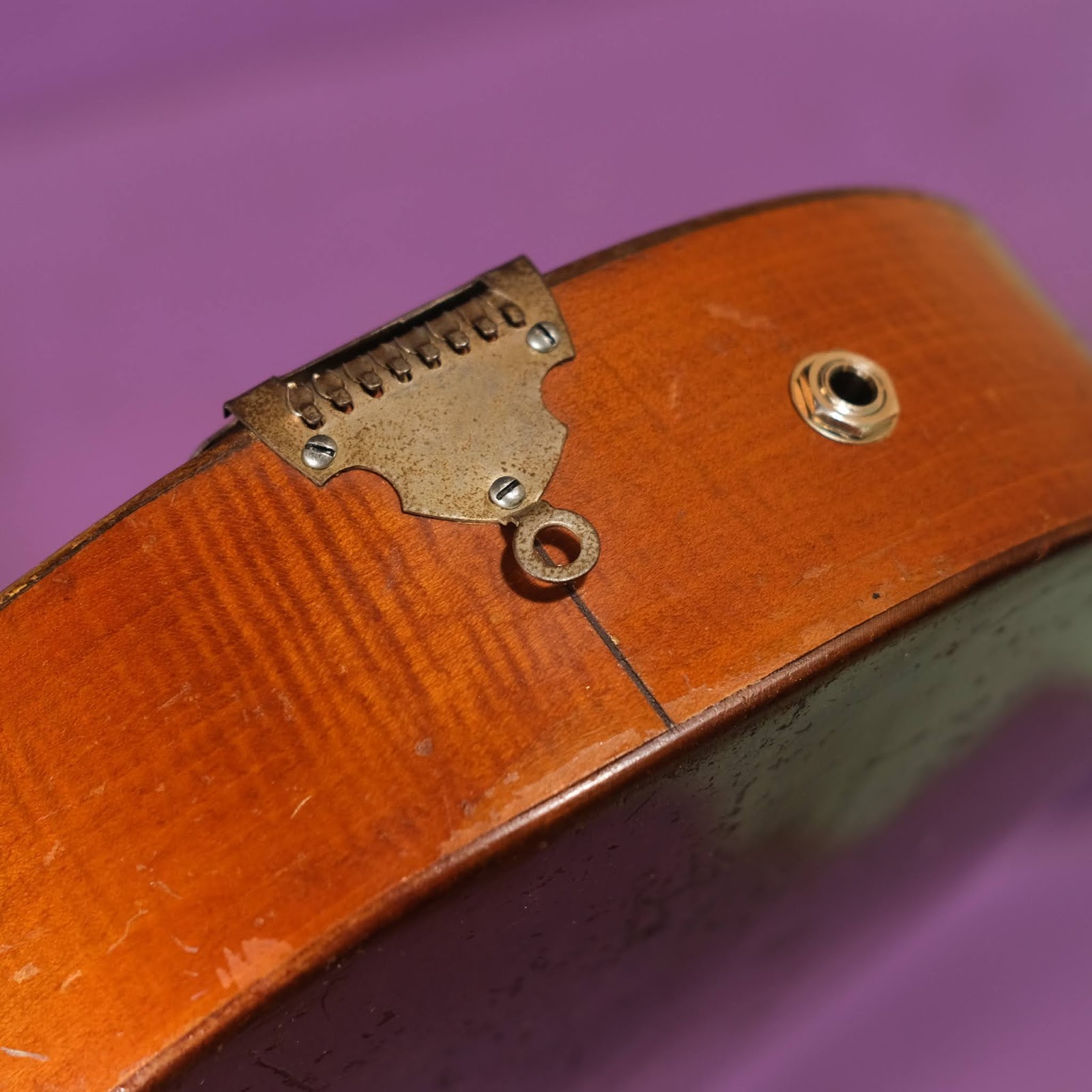 1930s German-made Windmill-Scene Flatback Mandolin