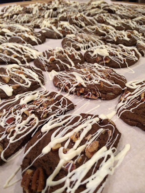 Dream Home Cooking Girl: Rolo-Chocolate Cookies....delicious!