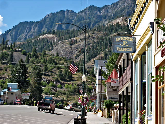 Travel With Whippets: Ouray, Colorado and the Million Dollar Highway