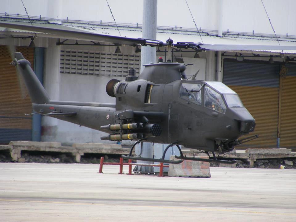 THAIDEFENSE-NEWS: ประมวลภาพ AH-1F Cobra และ AS550 C3 Fennec