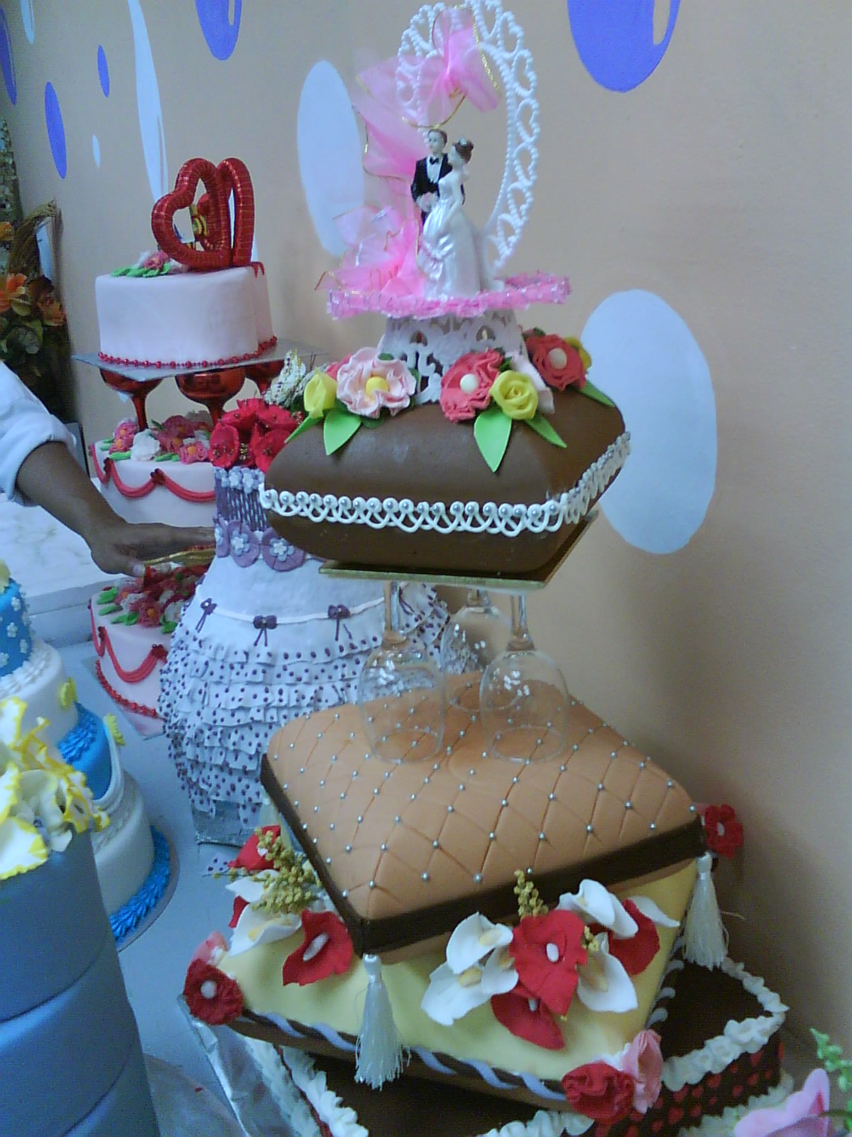 Dapur Bujang: WEEDING CAKE PROJECT FROM FONDANT AND PASTILAGE