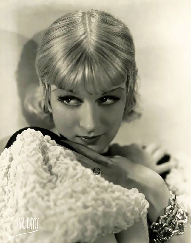 40 Gorgeous Photos of Greta Nissen in the 1920s and ’30s ~ Vintage Everyday