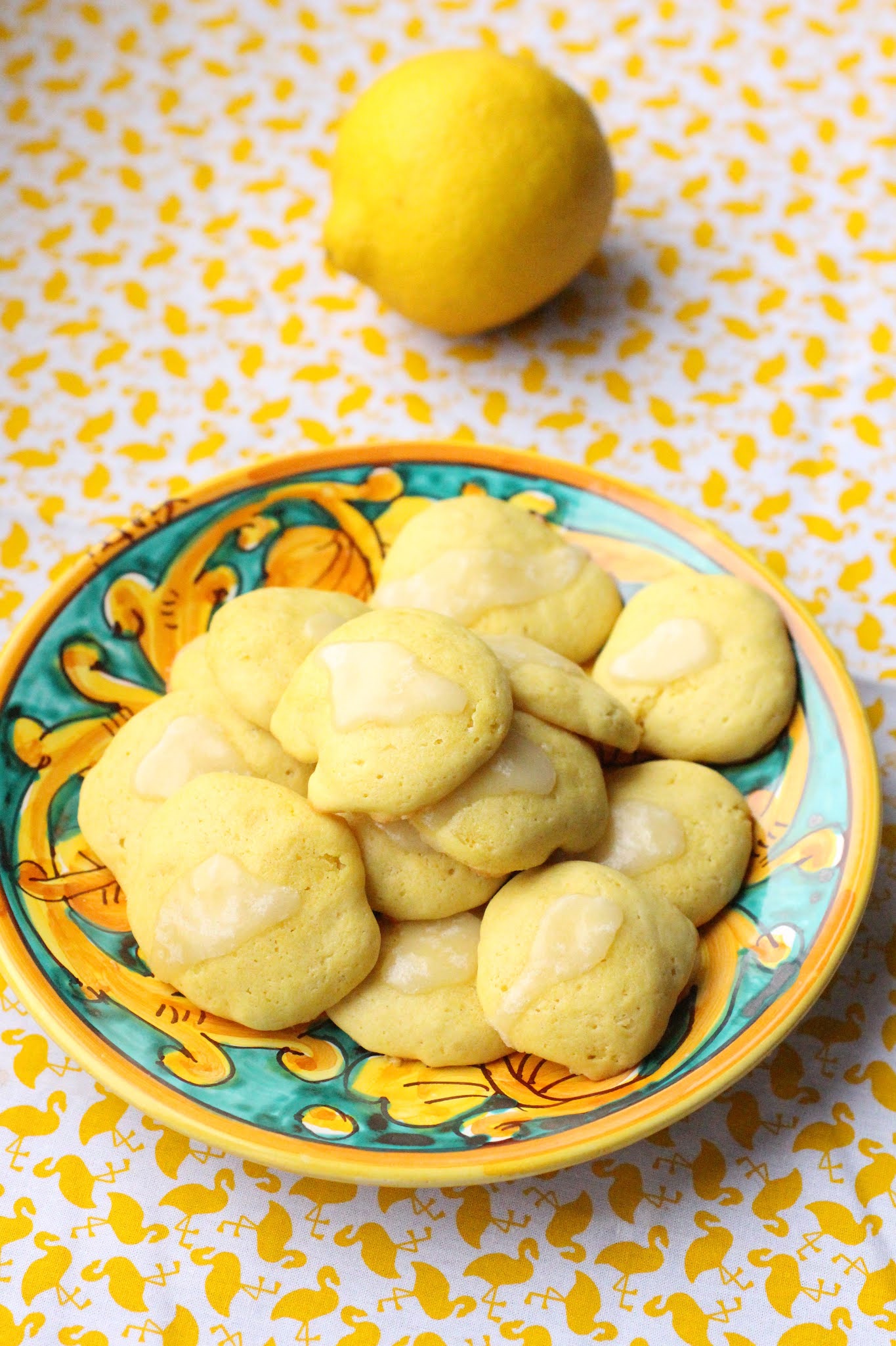 Un peu gay dans les coings...: Biscuits tendres au citron et au curcuma