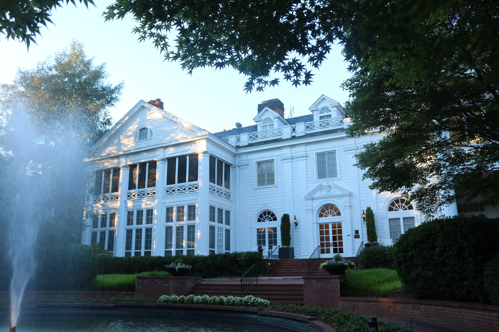 Kiki Nakita: 4th Wedding Anniversary At The Duke Mansion