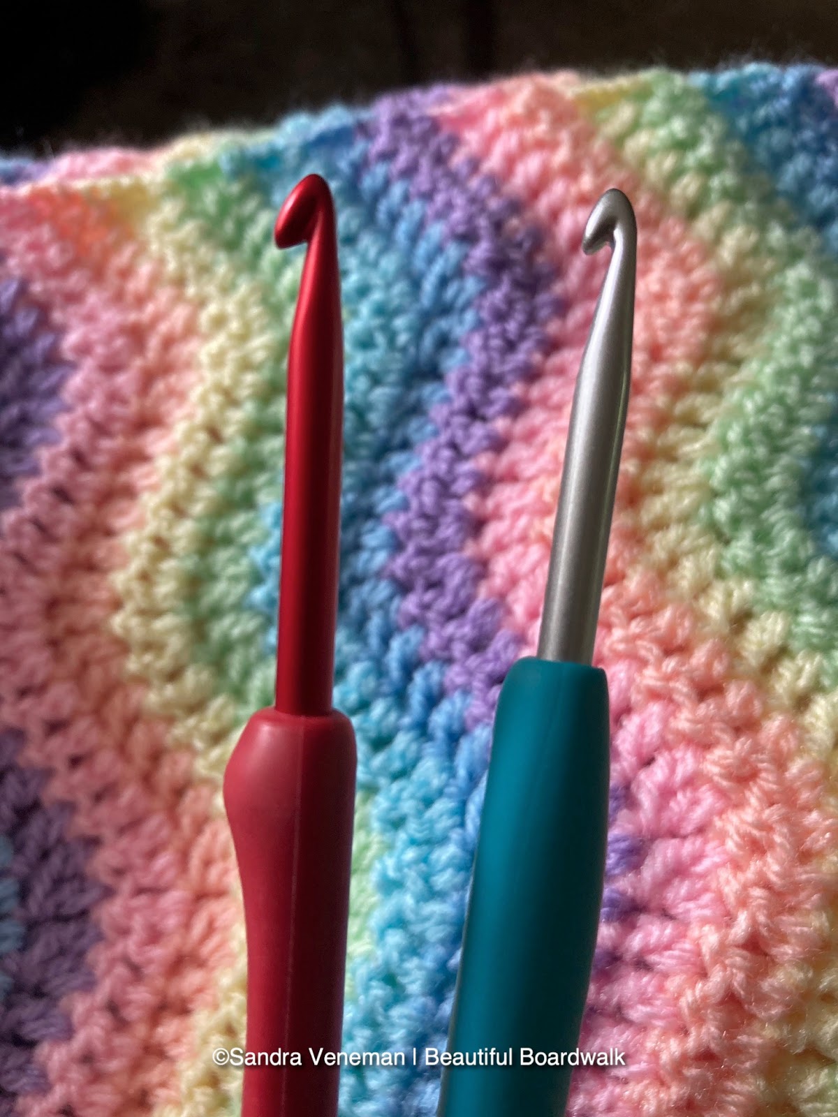 Beautiful Boardwalk: Tulip Etimo (Red) versus Clover Amour | review