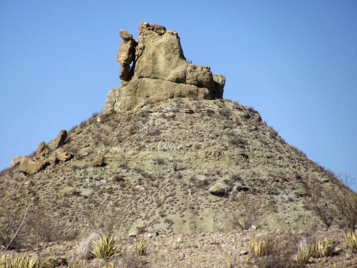 Mountain Hiking Holidays Blog: Mule Ears Spring and Peaks