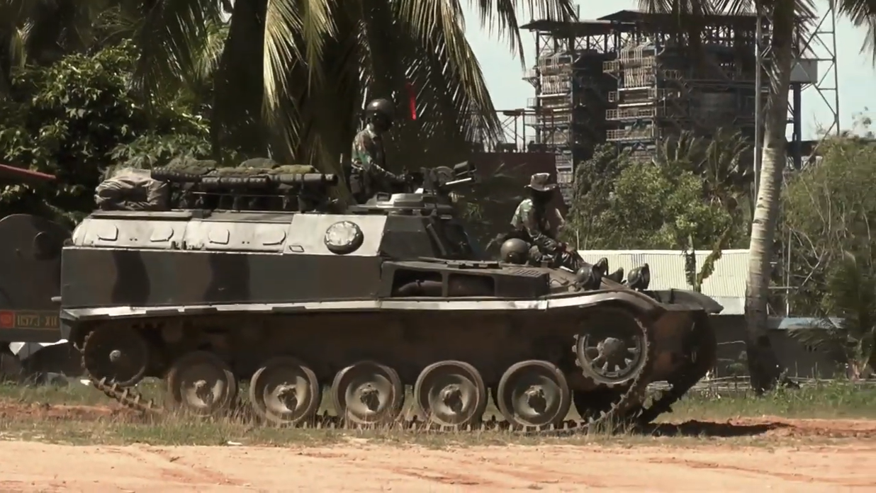 DEFENSE STUDIES: Yonkav 12/BC Latihan Uji Siap Tempur Tingkat Kompi