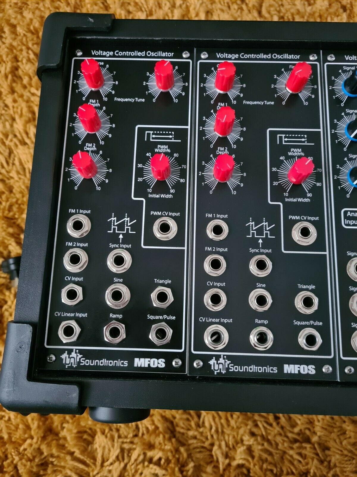 MATRIXSYNTH: Soundtronics MFOS Modular Synth