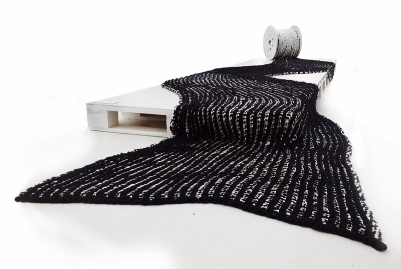 Re Rag Rug: 10.SQUEEZE