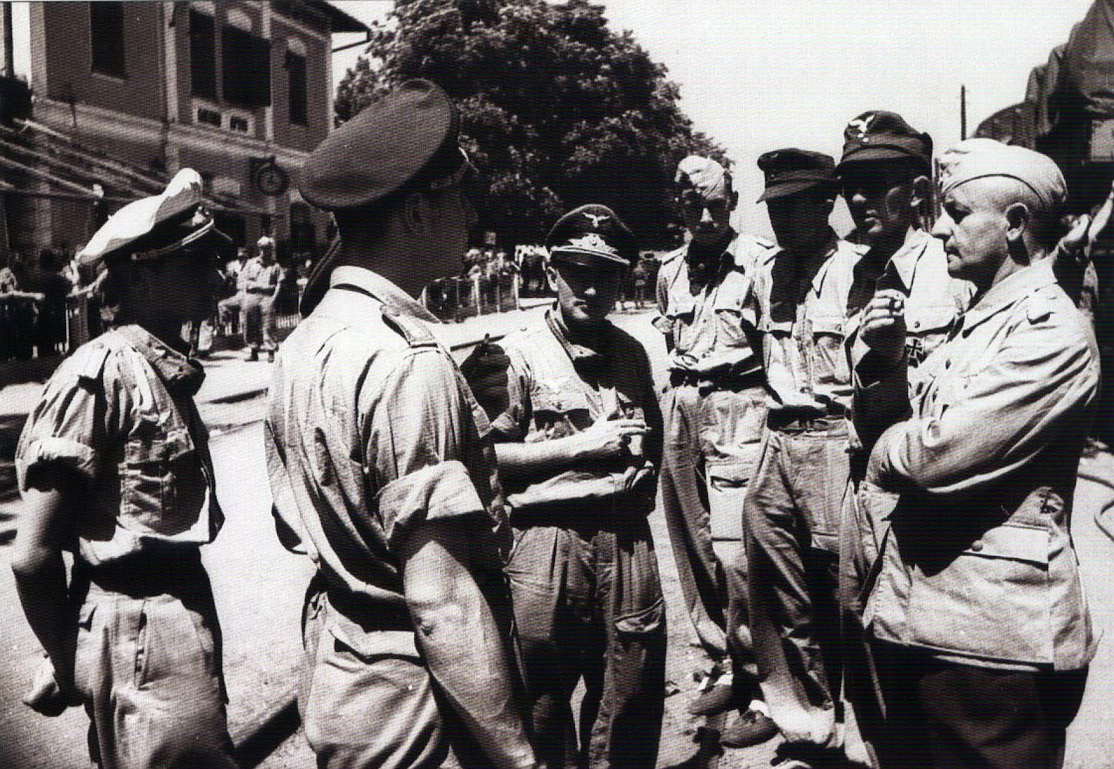 WARFARE Blog: GALERIA: A Brigada Ramcke de Hildesheim à África