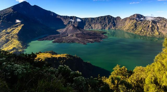 Jalur Pendakian Gunung Rinjani Via Sembalun Dan Senaru | Rute Pendaki