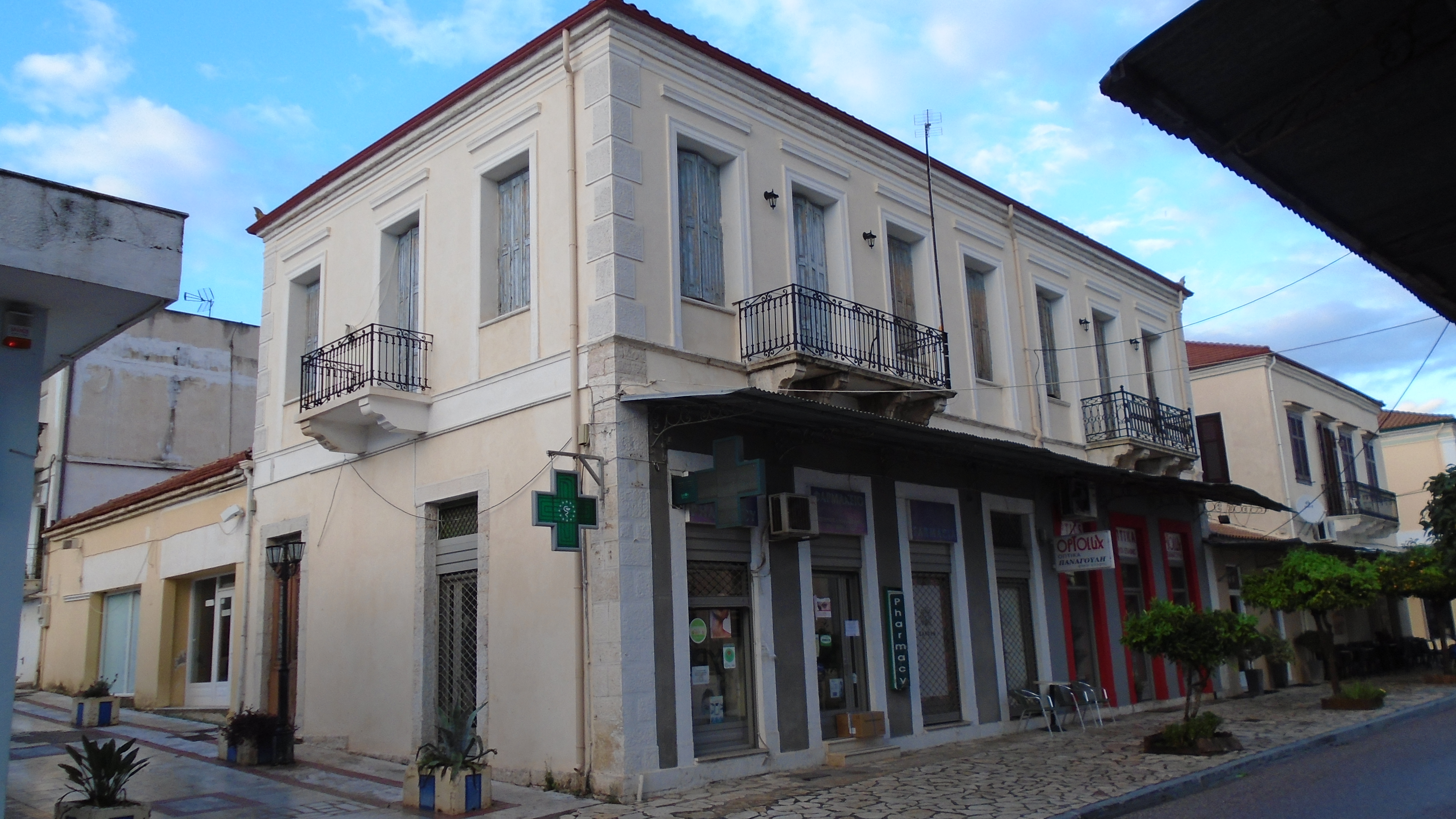 Φωτογραφίζοντας τον Αστακό: Η νεοκλασική αρχιτεκτονική του Αστακού