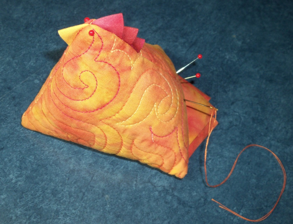 .Quiltscapes.: Chick Pincushion