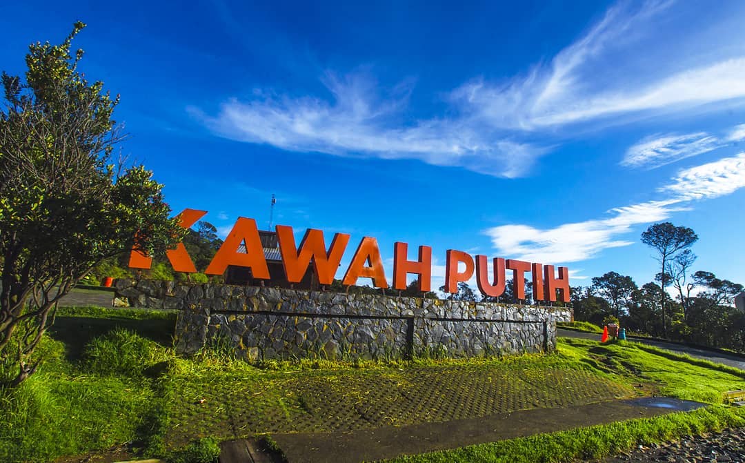 Jam Buka Dan Harga Tiket Masuk Kawah Putih Ciwidey Bandung Terbaru Jam Buka Dan Harga Tiket Masuk Kawah Putih Ciwidey Bandung Terbaru