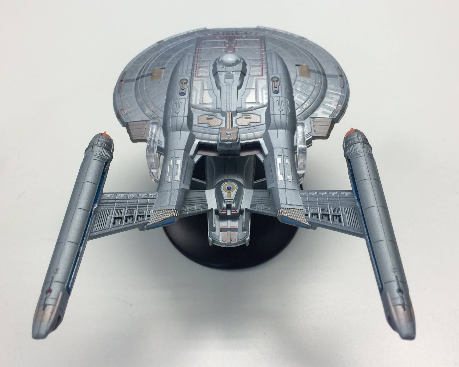 The Trek Collective: Starships Collection's NX-01 refit, Federation ...
