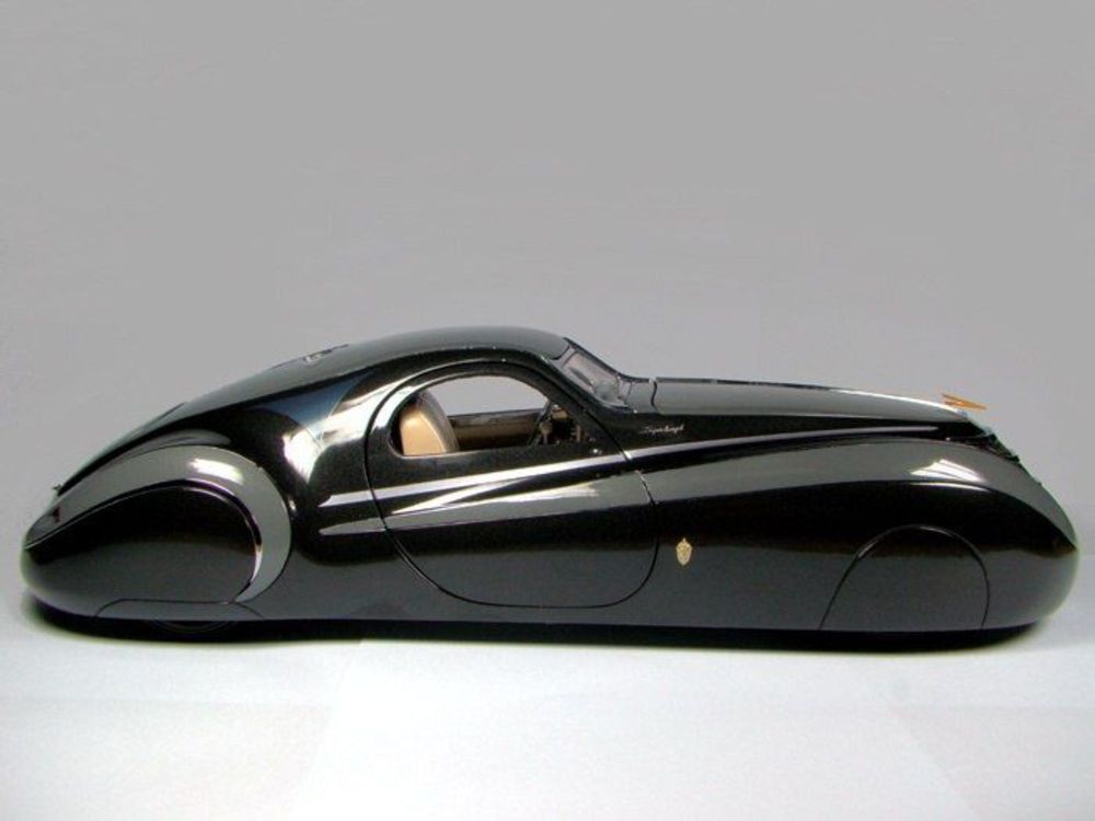 1939 Duesenberg Coupe Simone Midnight Ghost | Vintage News Daily