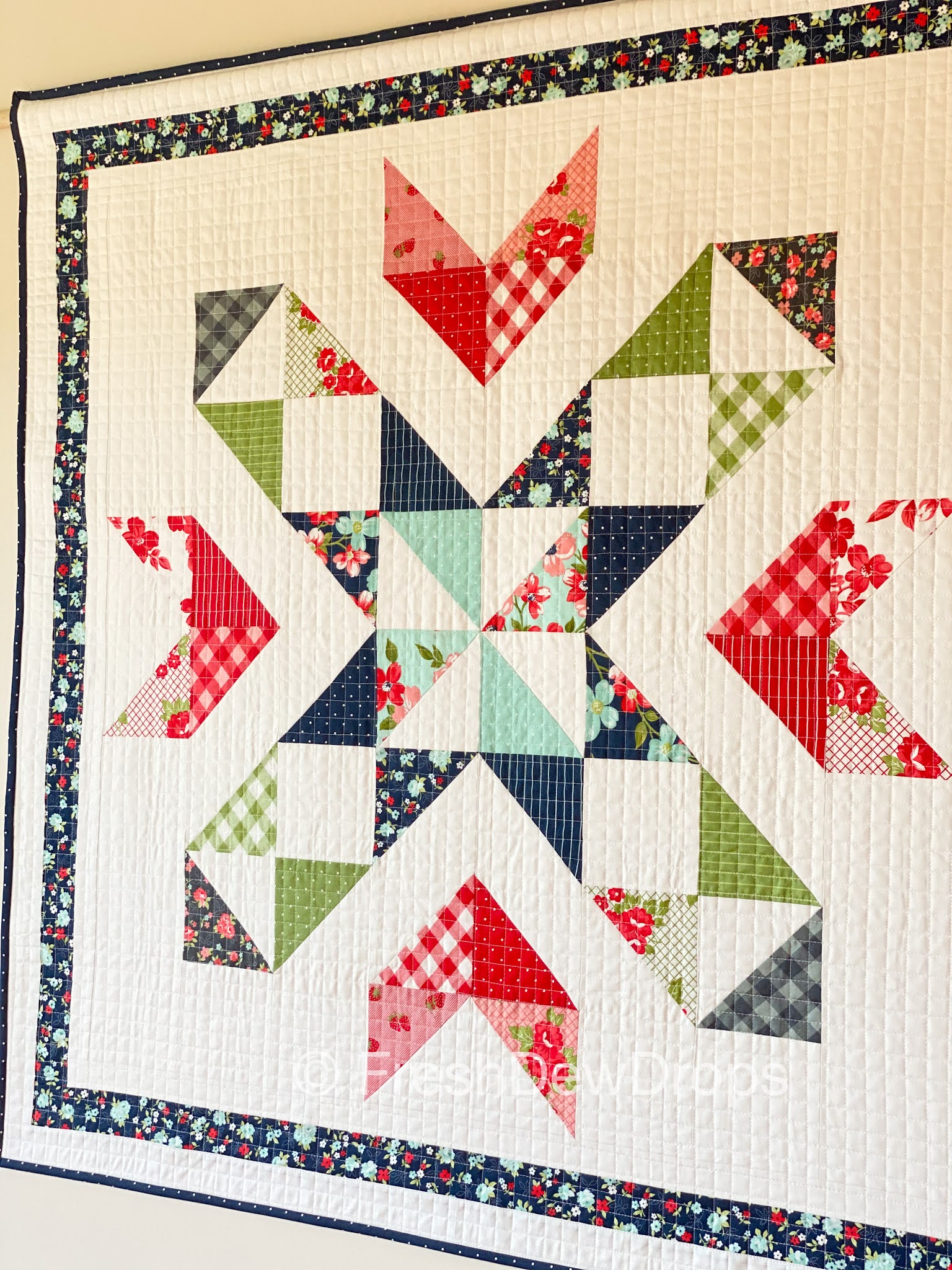 Fresh Dew Drops: New Quilt Pattern: Star Cross