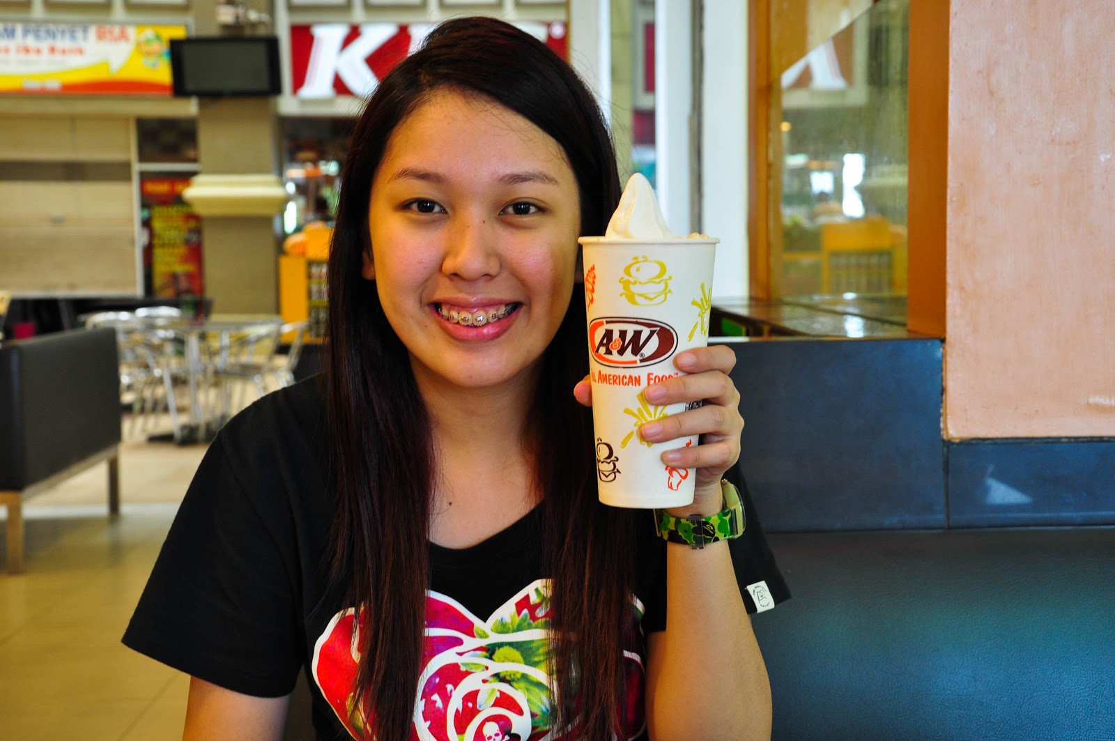 Aloha From Singapore!: 1 Hour younger in Batam!