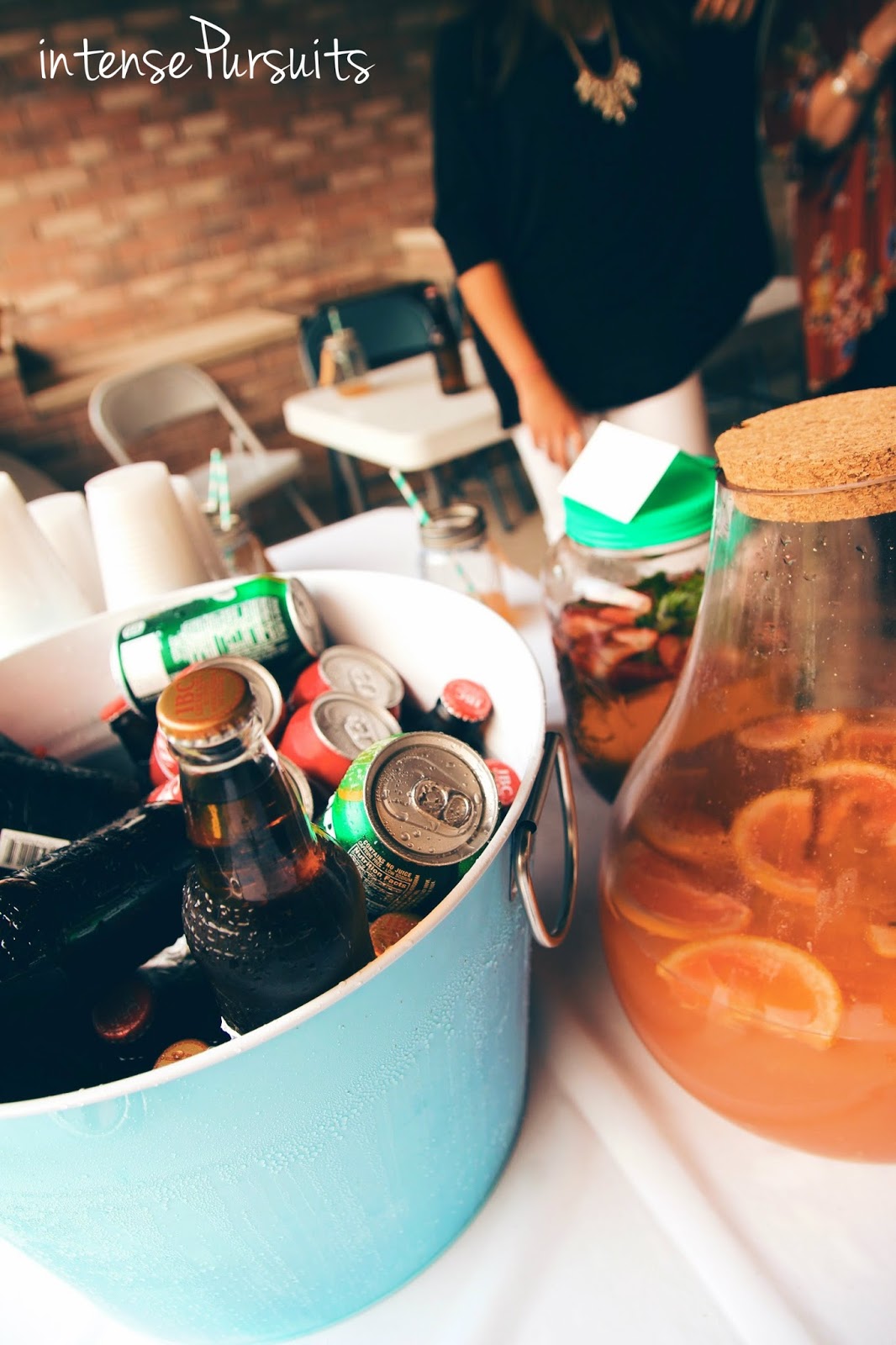 DIY: sailor-navy themed indoor/outdoor graduation party