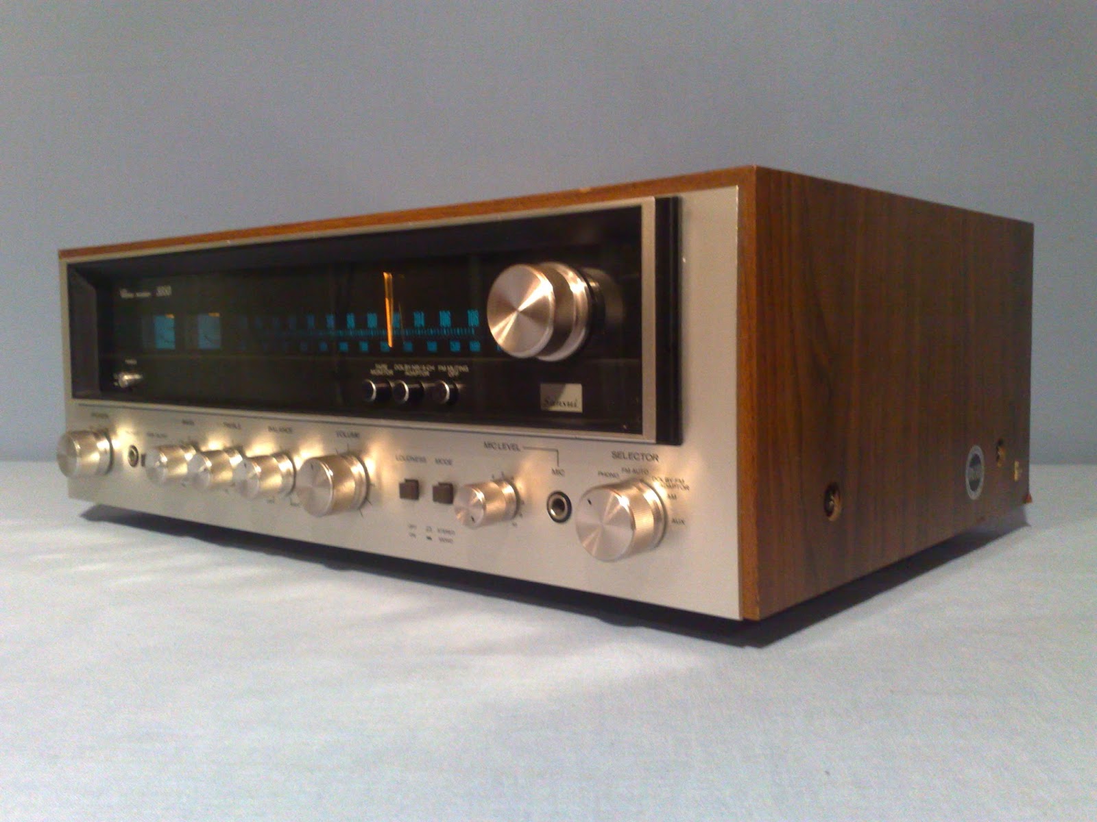 TOM's TECH TOYS: SANSUI STEREO HI-FI