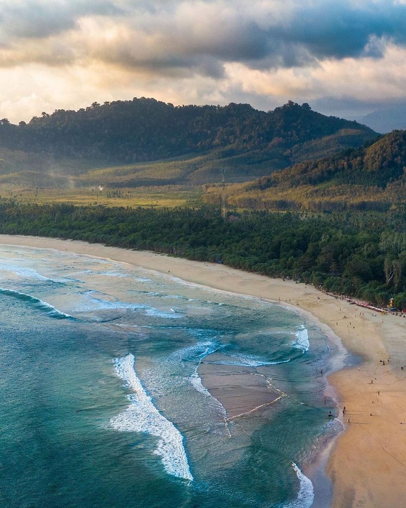 Chingum — Discover Curiosities: Spectacular Travel Landscape By Kyle Mijlof