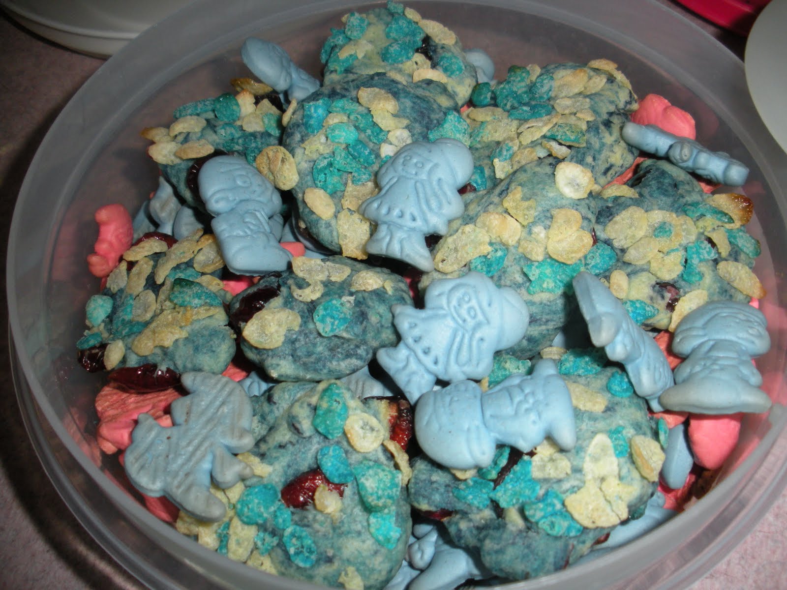 @edsouth's Wonderful World of Blog: Homemade Smurfberry Cookies