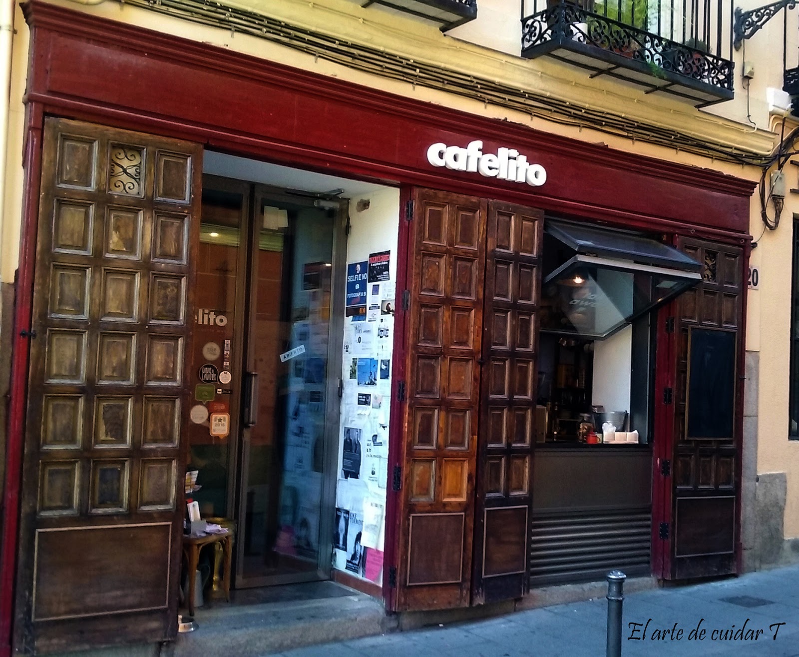 Fachada histórica de El cafelito