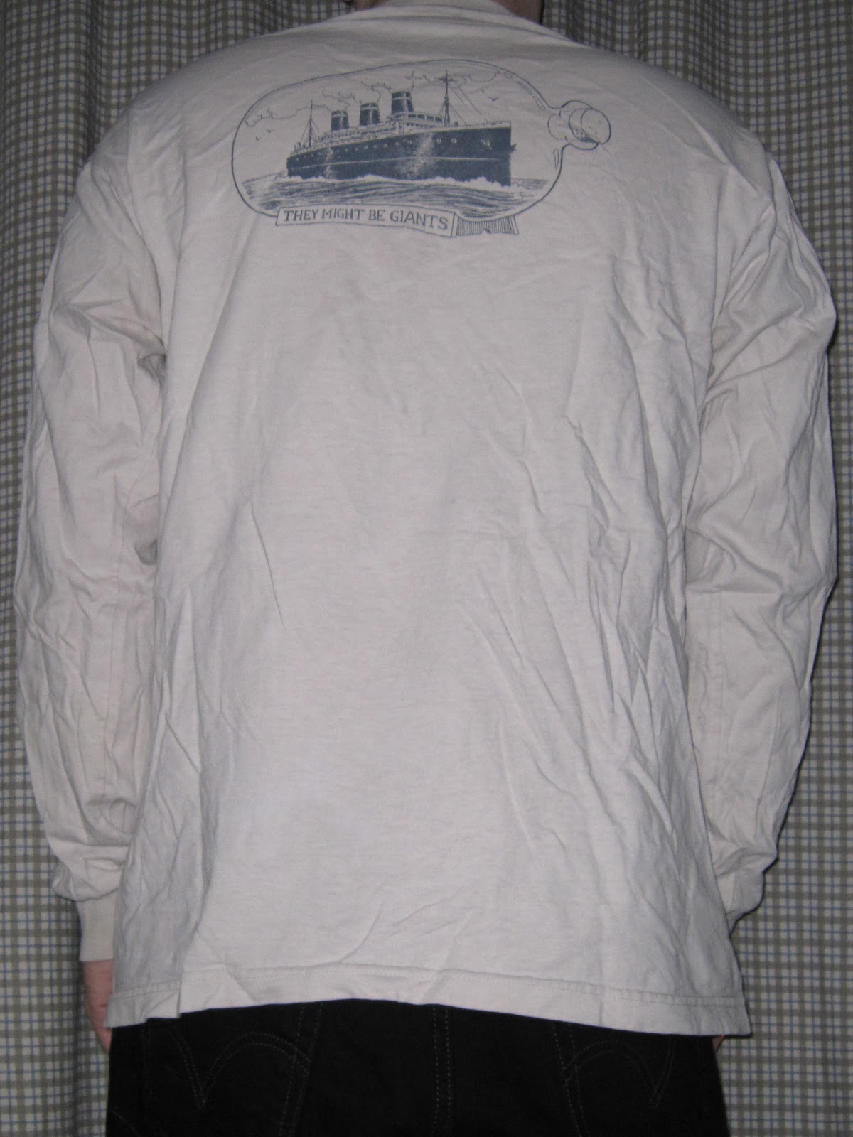 A TMBG FAN BLOG: TMBG Shirt #38: Sailor Shirt