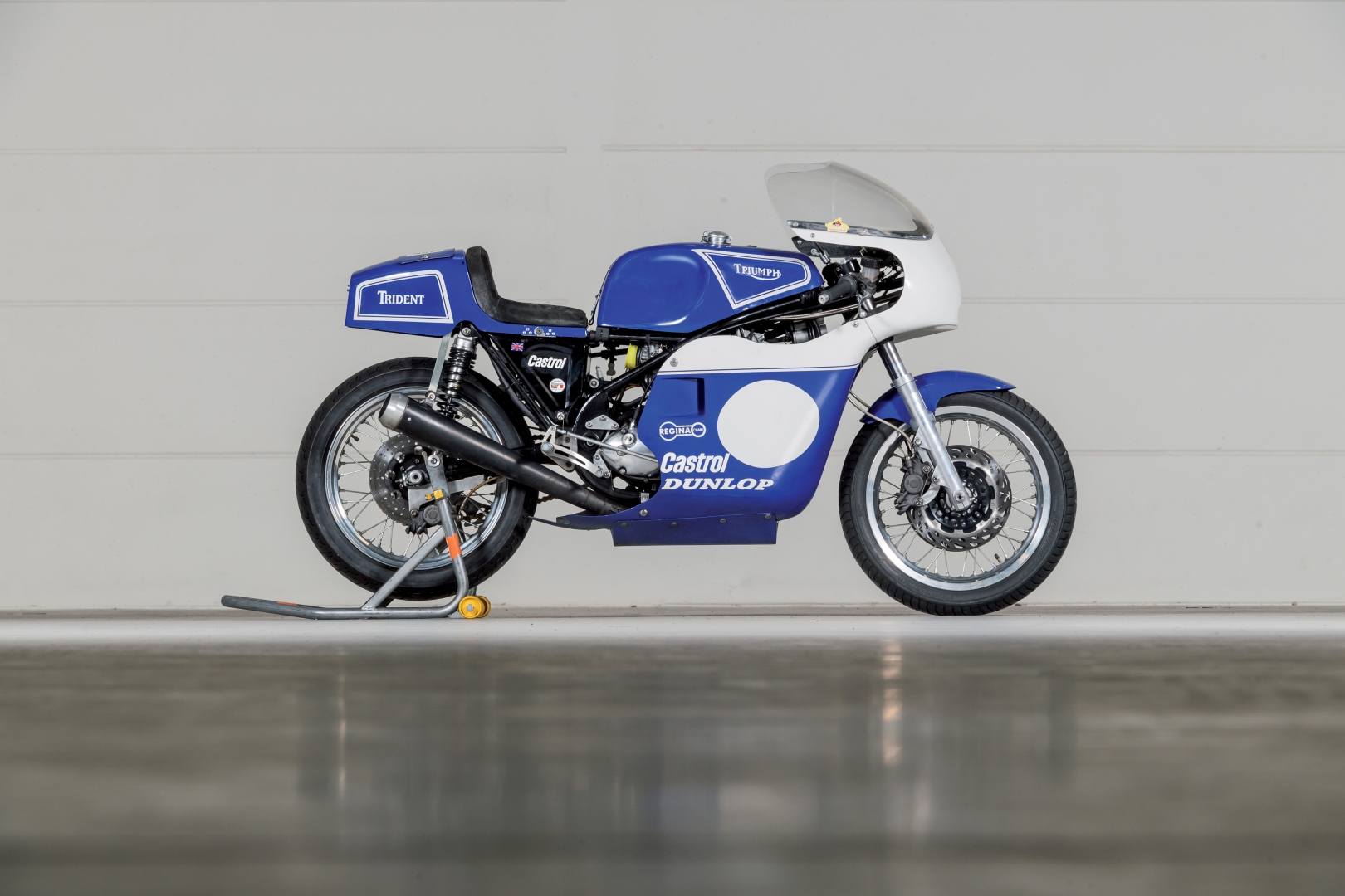 TRIDENT 830 ROB NORTH 1969 - RocketGarage - Cafe Racer Magazine