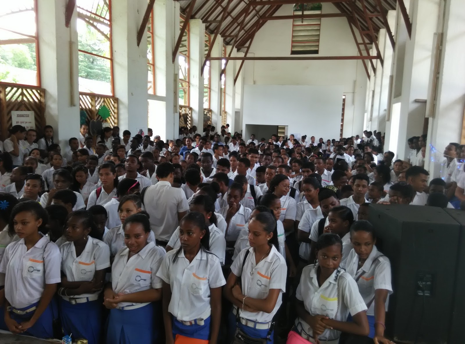 Praslin Secondary School: June 2015