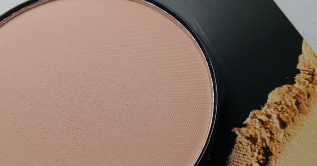 FACE: Ever Bilena Face Powder with Vitamin E in Honey | Lady Rattus Blog