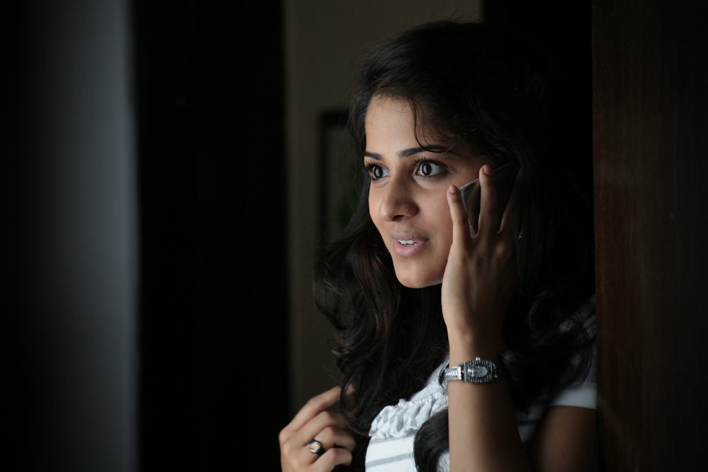 World Running Tips for Human Behaviour: 555 movie actress Santhini hot ...