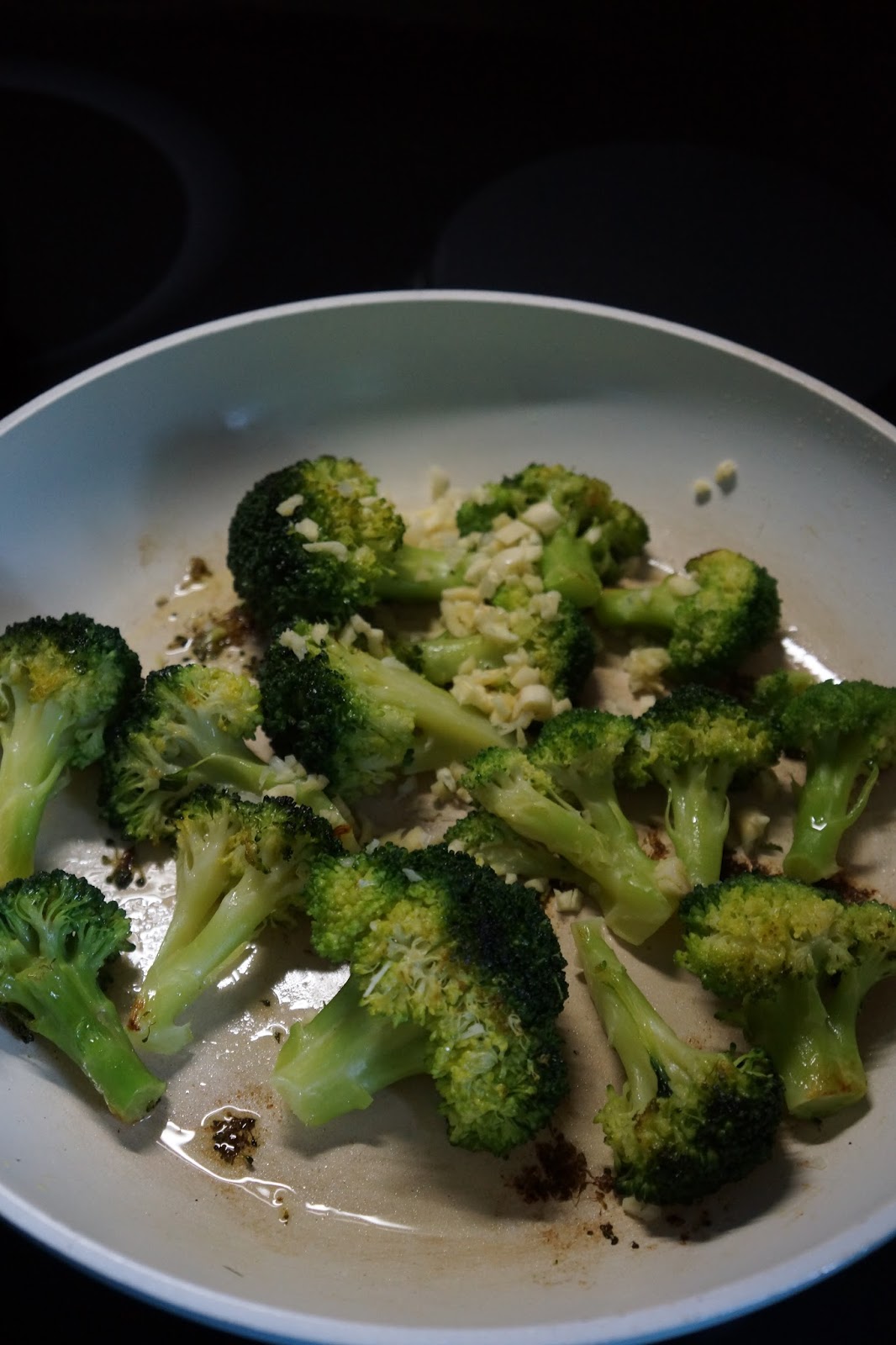 Ancient grains with broccoli and tahini sauce
