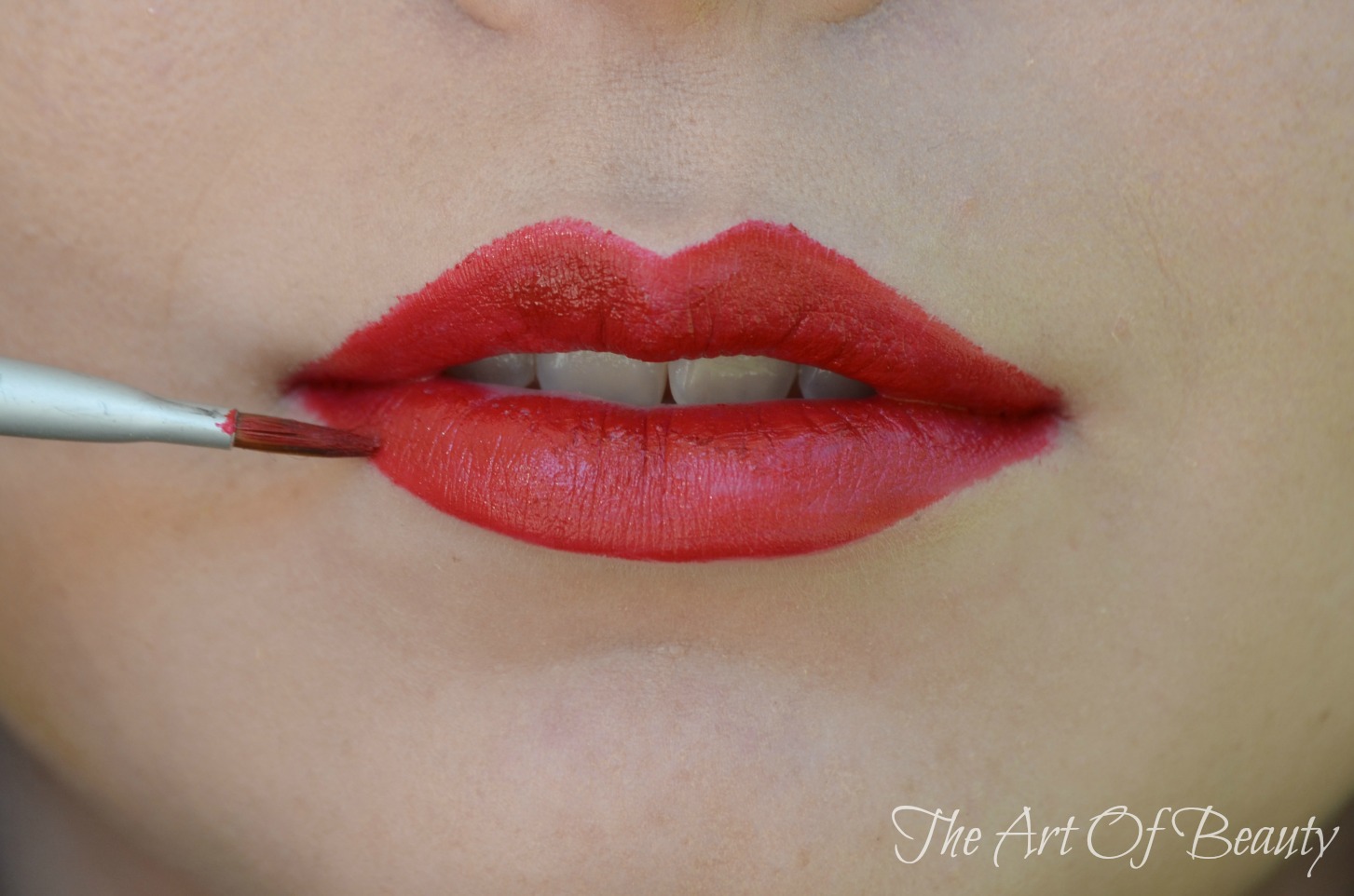 The Art Of Beauty: Perfect Red Lip