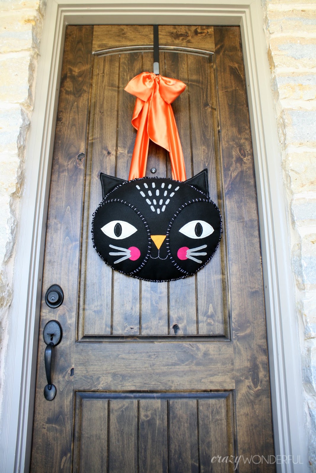 halloween door hanging | tutorial - Crazy Wonderful