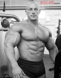 Robert Burneika IFBB Pro Bodybuilder Profile,Pictures and Biography ...