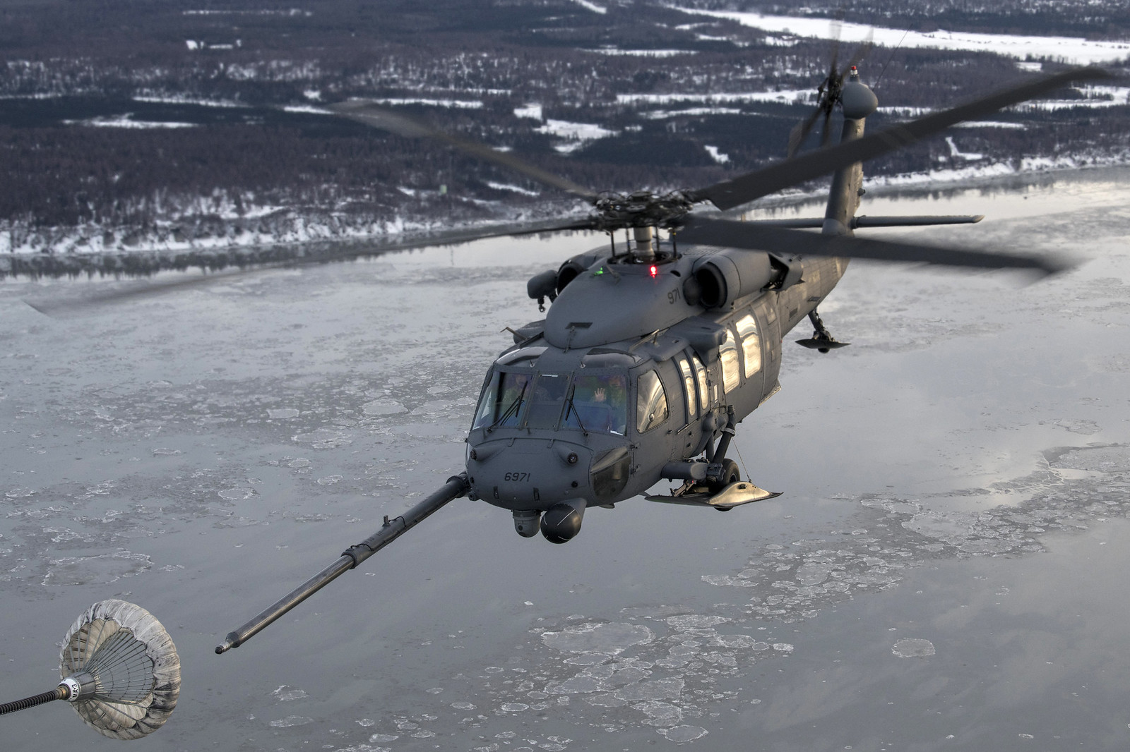 SNAFU!: USAF helicopter conducts aerial refueling from Alaska Air ...